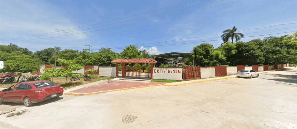 Alumnas denuncian por acoso a prefecto del CBTIS 216 de Atoyac • VONoticias